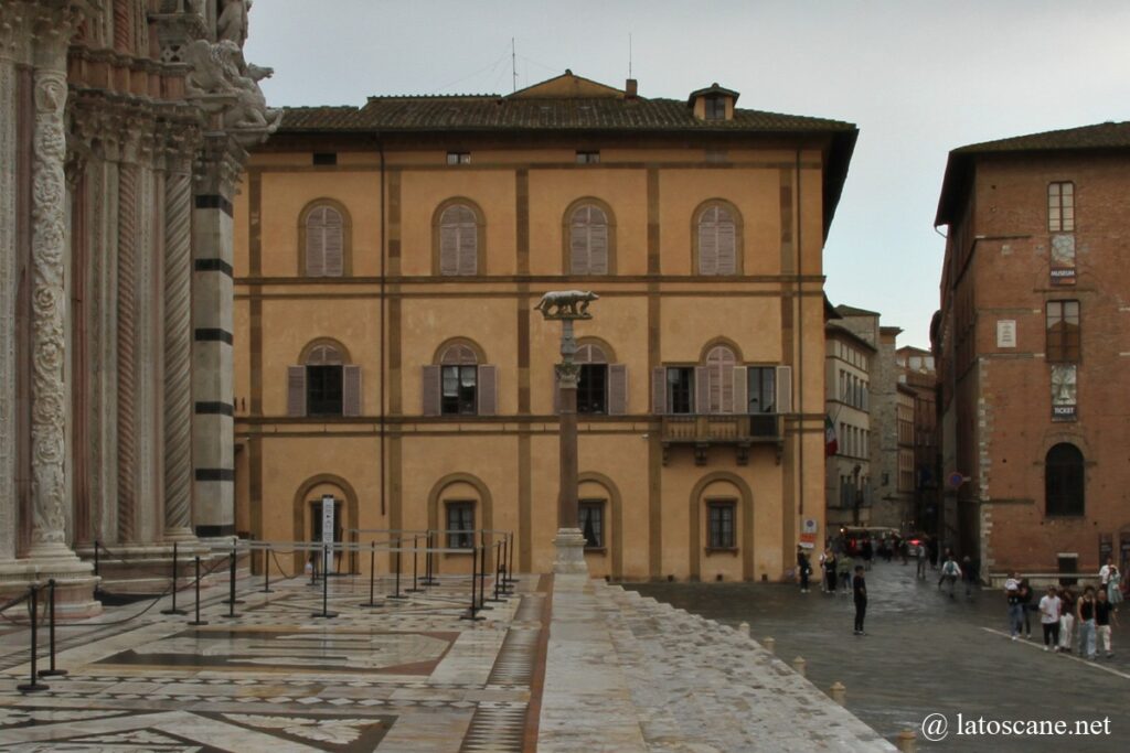 Palaces in Siena - LaToscane.net
